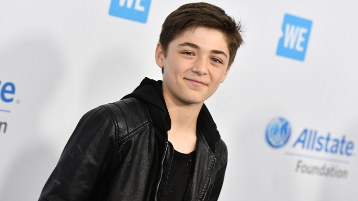 Asher Angel dará vida a Billy Batson en "Shazam" - Mundo Superman - Tu ...
